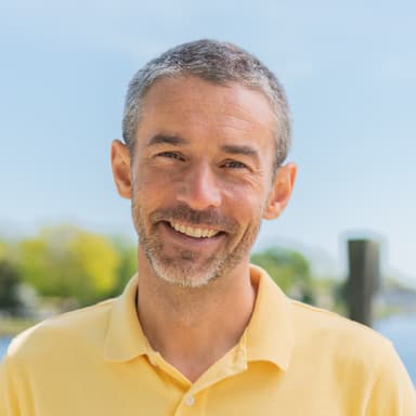 Valuation Explained Simply by Brian Feroldi and Brian Stoffel on Maven